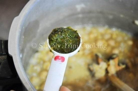 Channa Soup Cutters: A Complementary Spicy Treat