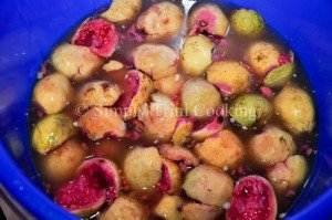 Guava Wine : Delightful Guava Fruitiness In A Glass