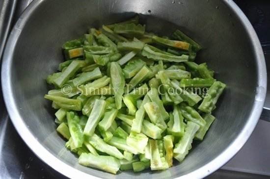 A Spicy Masala Caraili (Bitter Gourd)